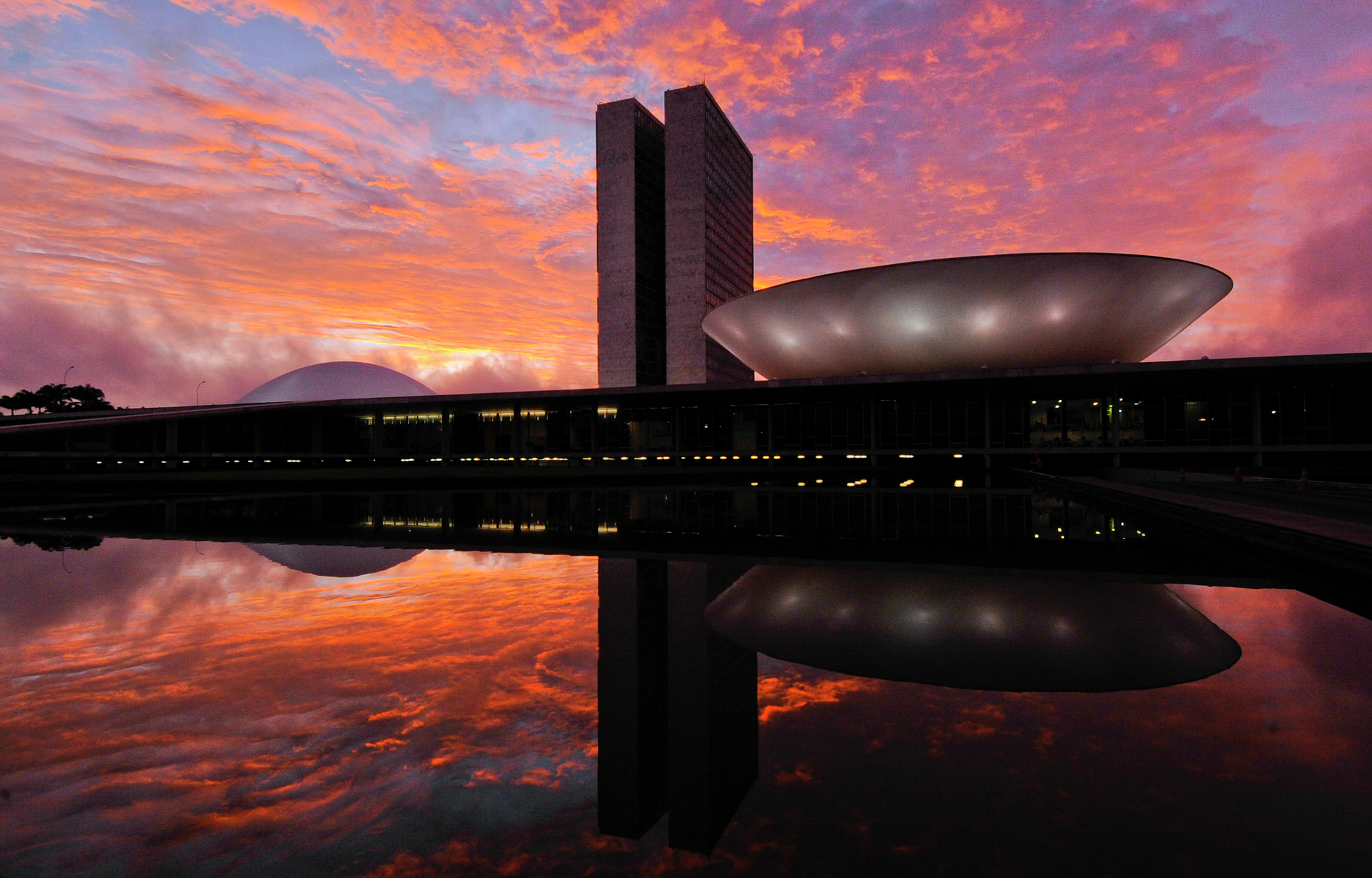 Galeria de Clássicos da Arquitetura: Congresso Nacional / Oscar ...