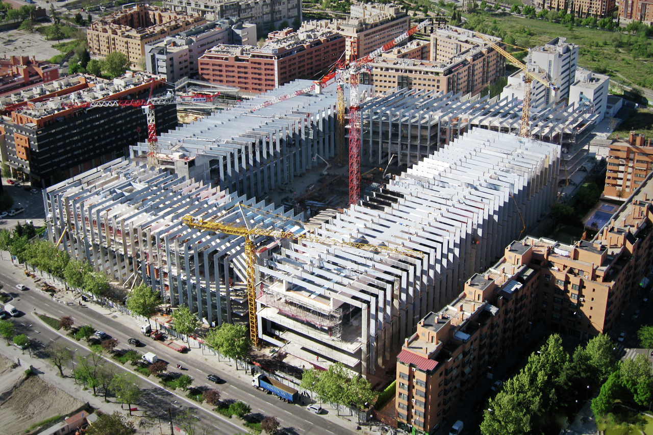 Gallery of In Progress: New Repsol Headquarters / Rafael de la Hoz - 4