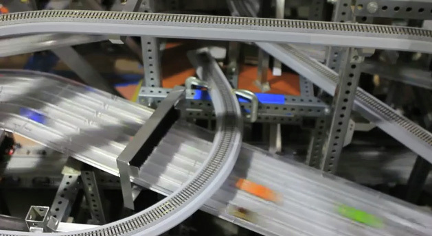 Video: Chris Burden / Metropolis II | ArchDaily