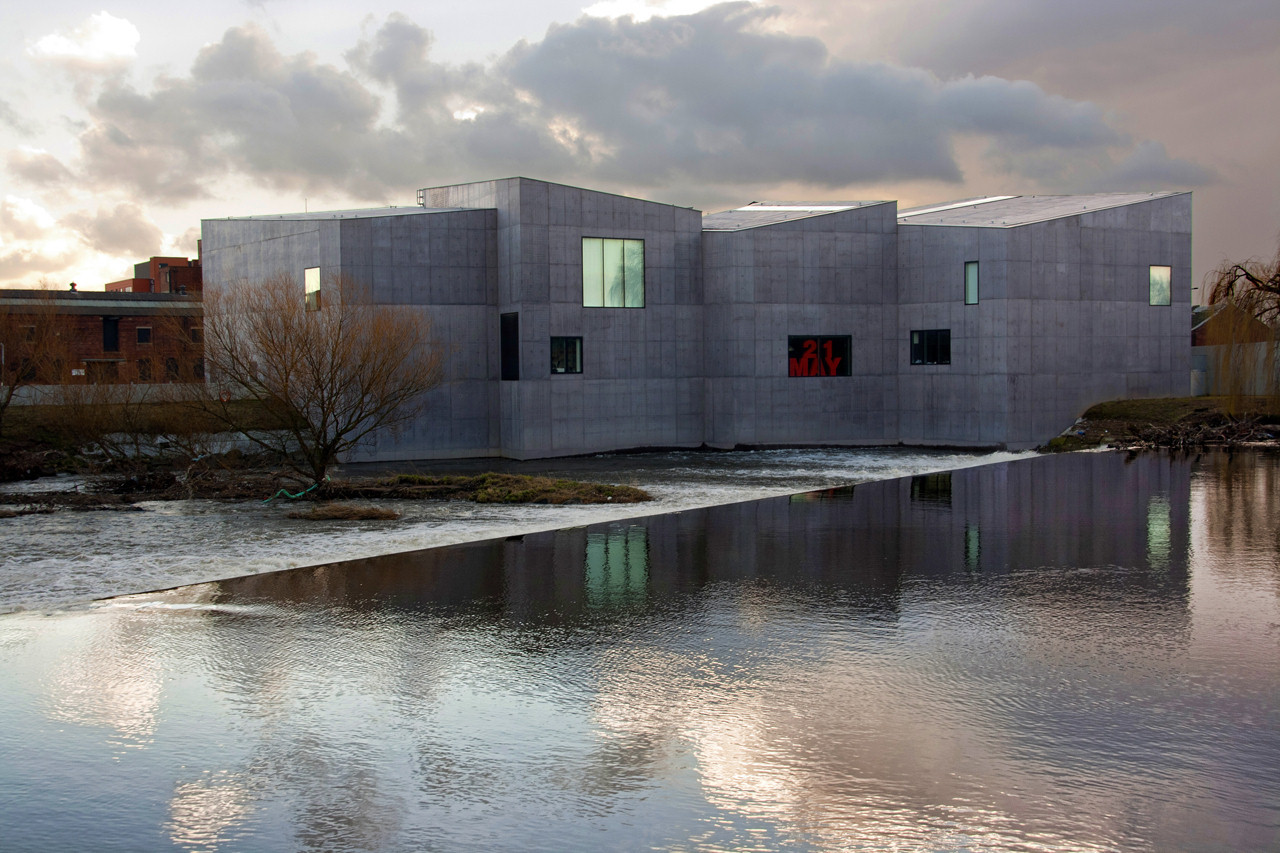 Gallery of In Progress: The Hepworth Wakefield Gallery / David ...