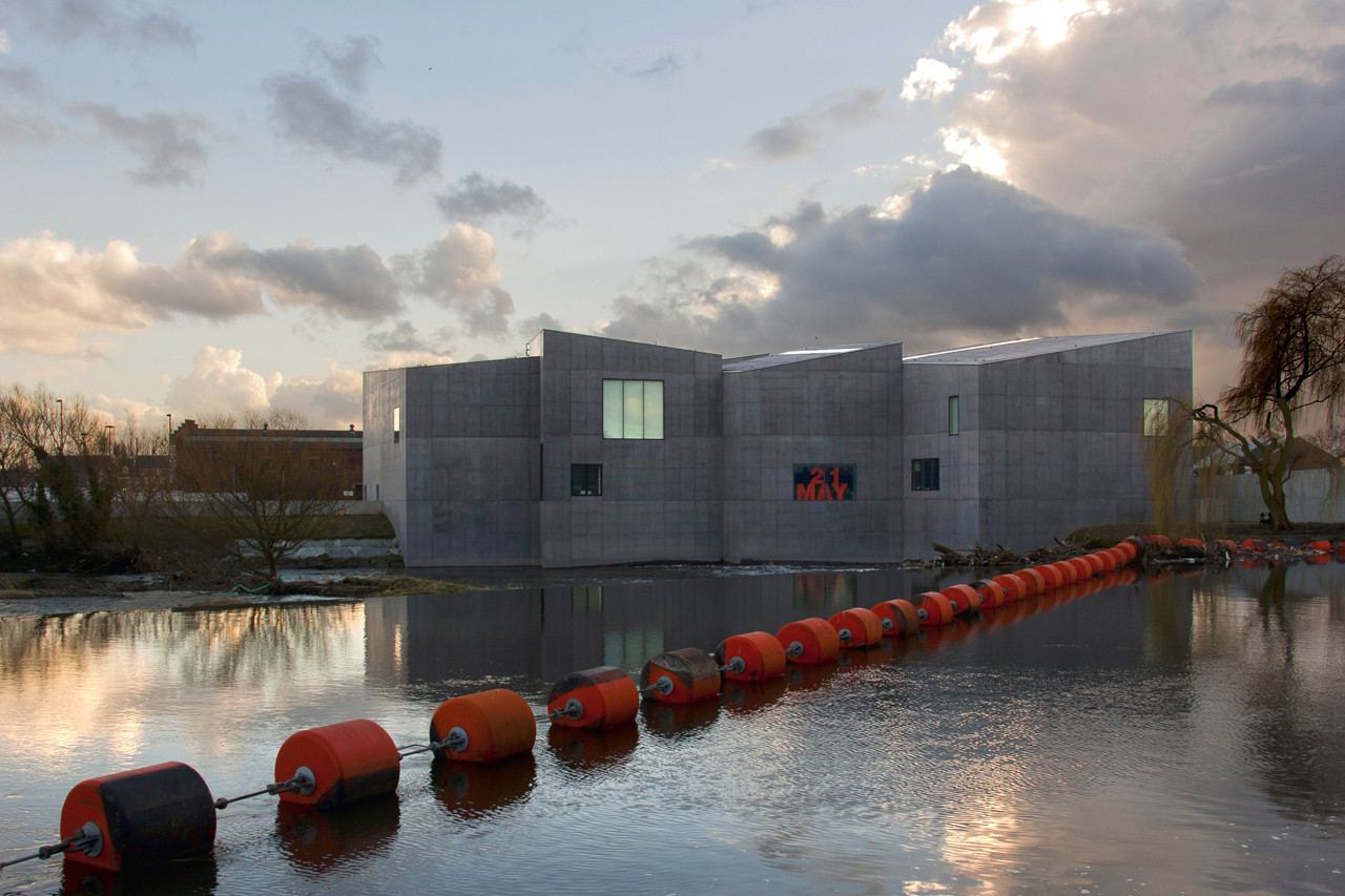 Gallery of In Progress: The Hepworth Wakefield Gallery / David ...