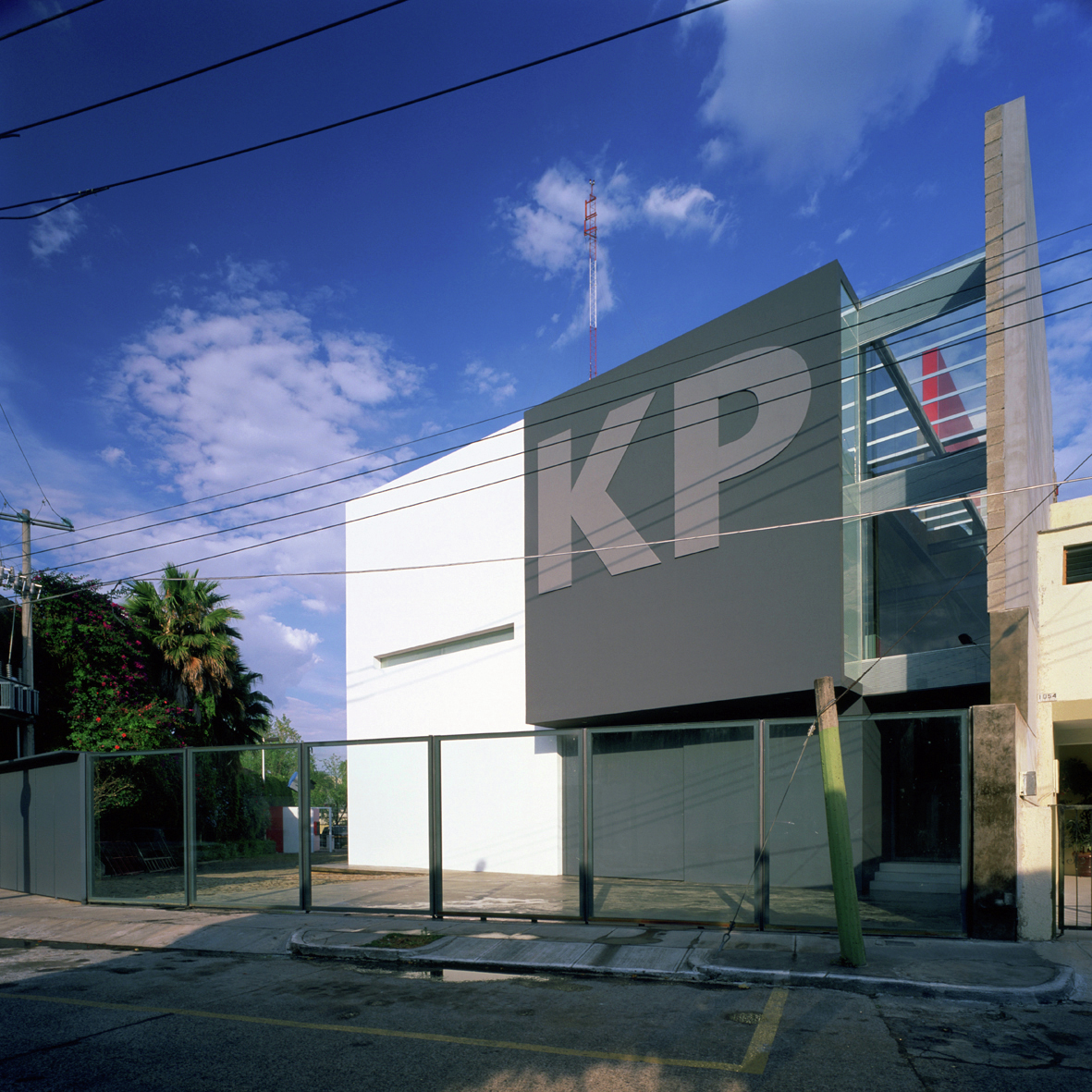 Gallery of KP Alazraki Corporate Building / AD11 - 4