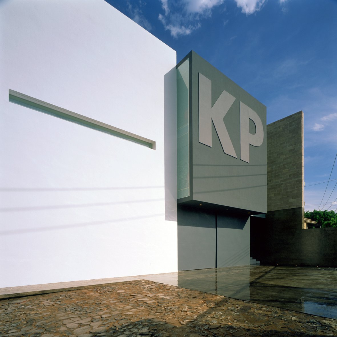 Gallery of KP Alazraki Corporate Building / AD11 - 3