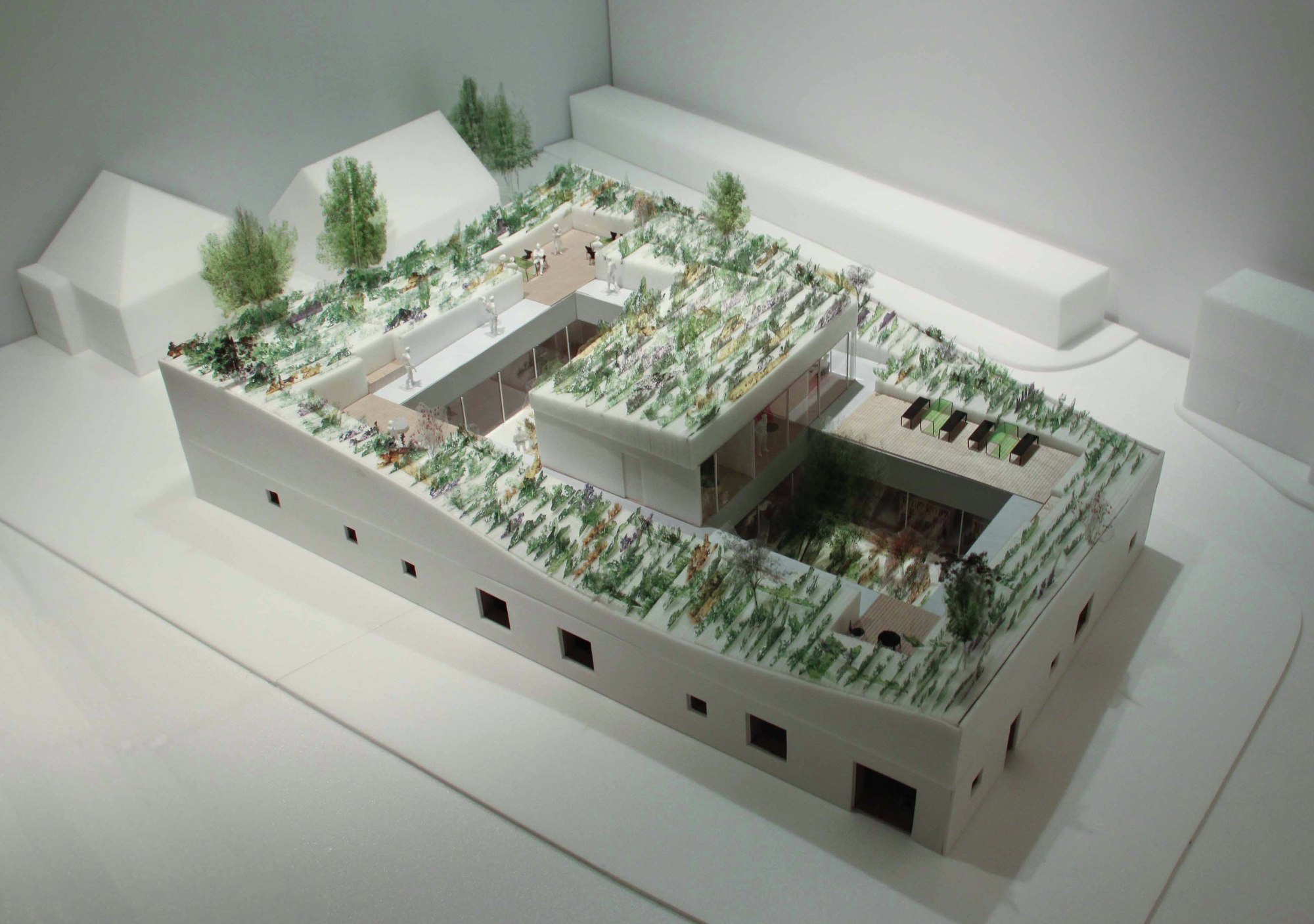 Gallery of Oasis Cancer Care Center / WE Architecture - 15