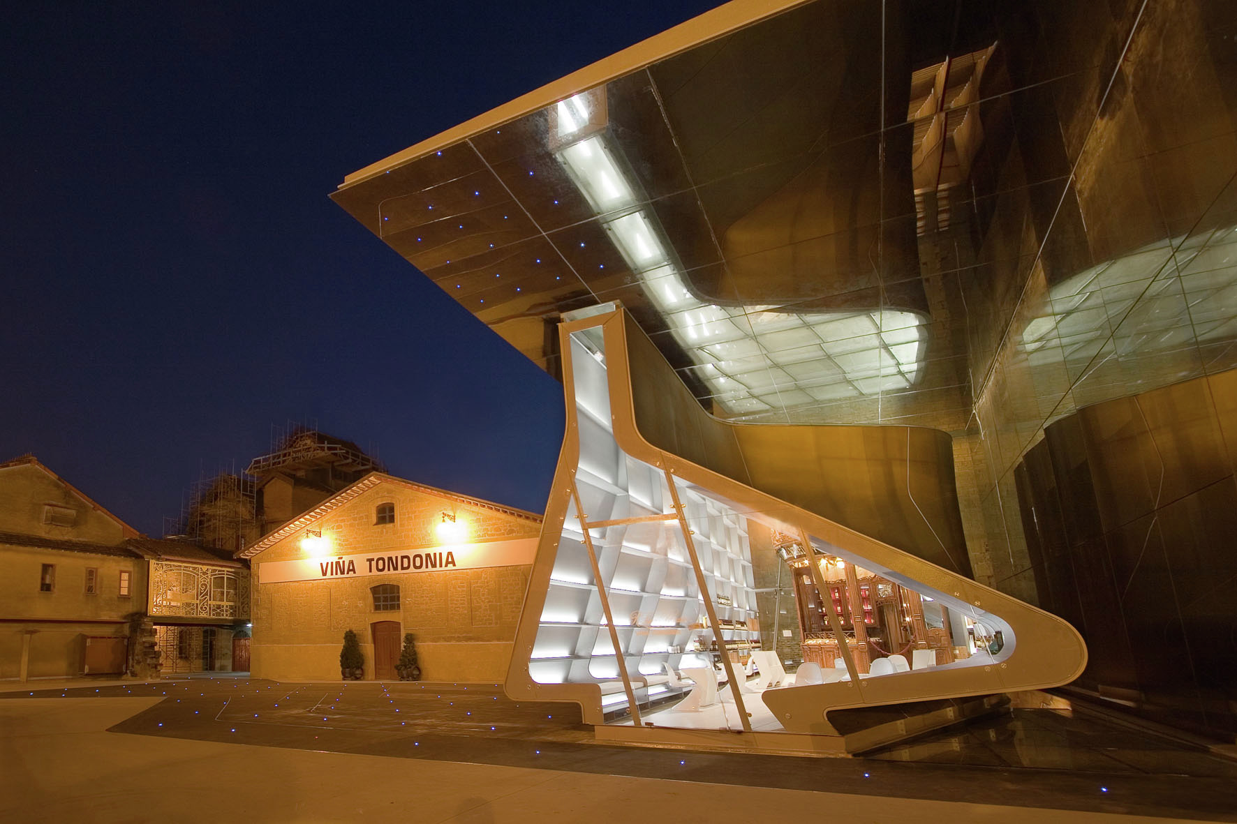 Gallery of Tondonia Winery Pavilion / Zaha Hadid - 8