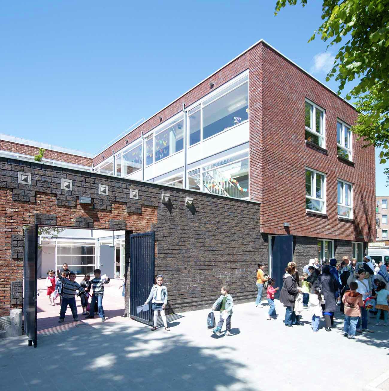 New school building / FARO Architecten | ArchDaily