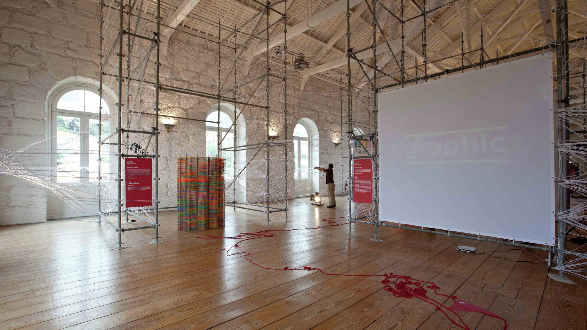 Gallery of Chromatic Screen / Like Architects - 4