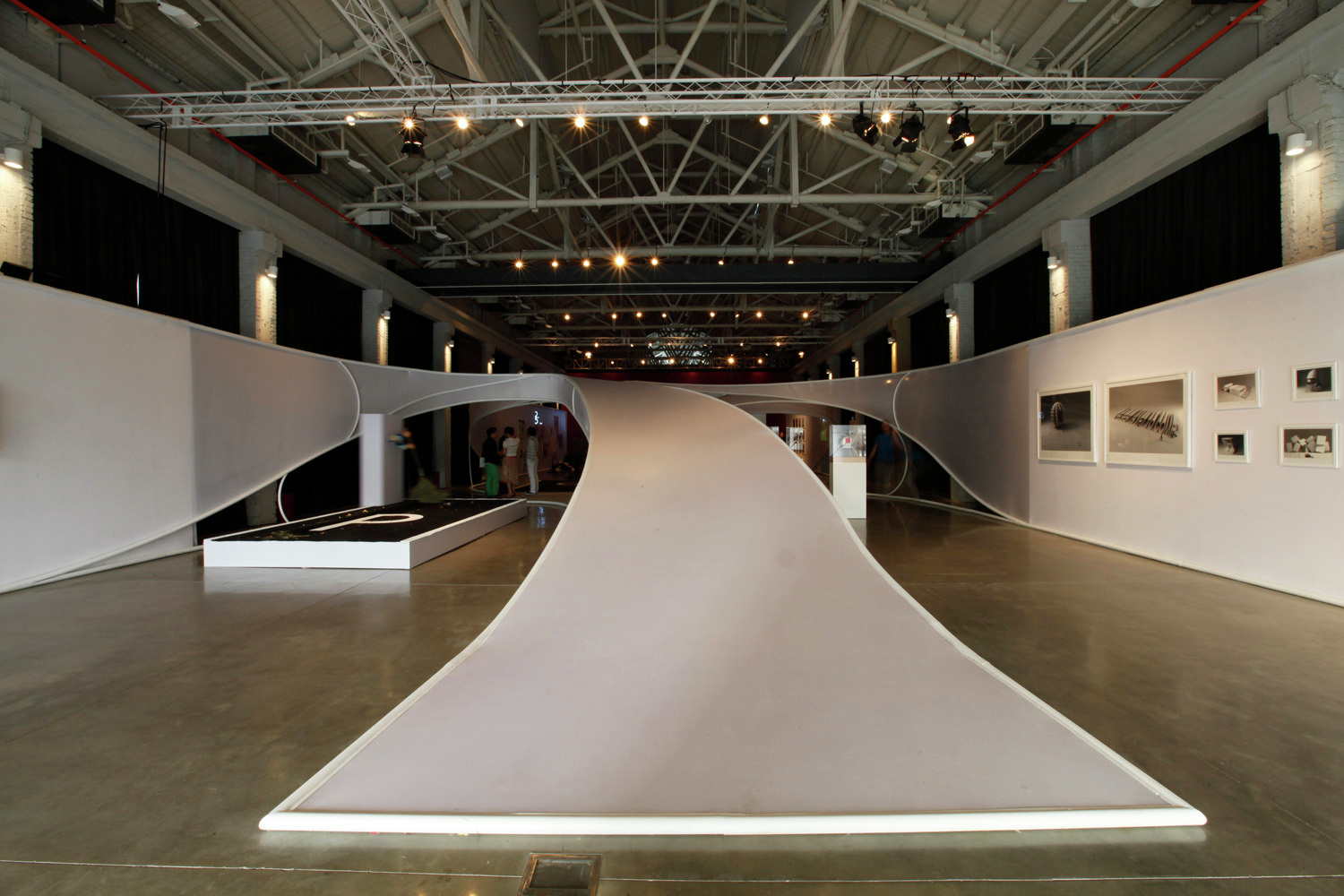 Gallery of Double Infinity Exhibition / HHD_FUN - 3