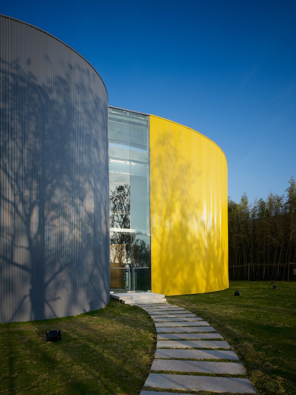 Gallery of JNC Sales Office & Community Arts Center / Line and Space ...