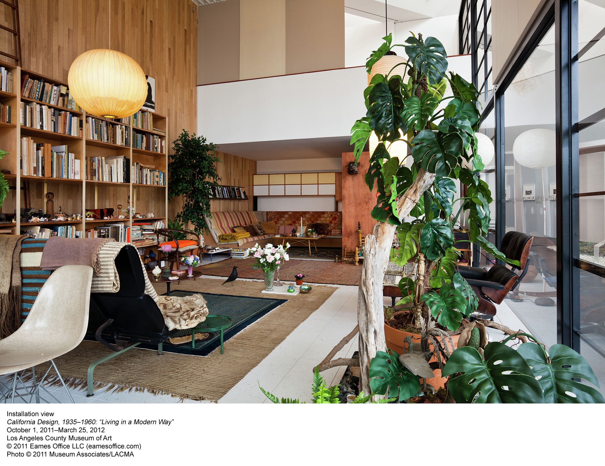 Gallery of Installation for California Design Exhibition / Hodgetts ...