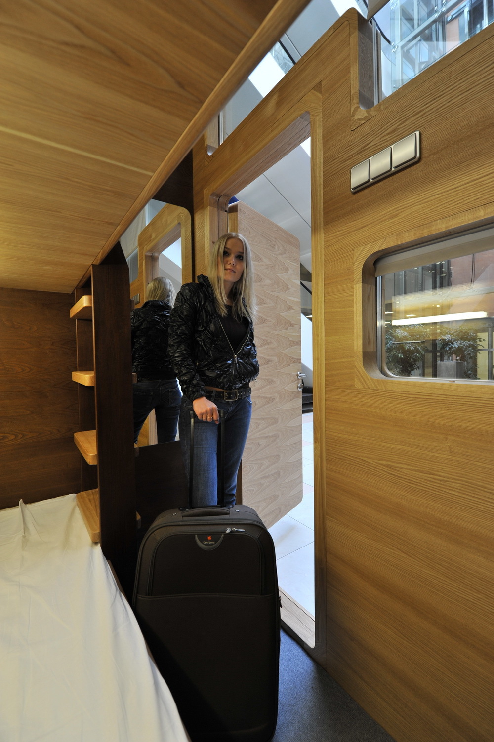 Gallery of Update: SLEEPBOX / Arch Group - 7