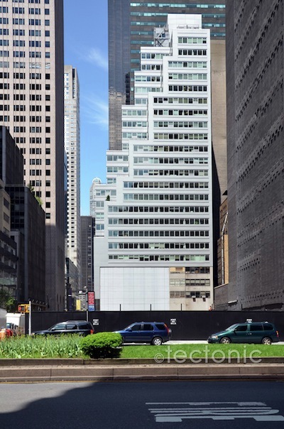 Gallery of Drake Hotel Tower / Macklowe + CIM + RVA - 3