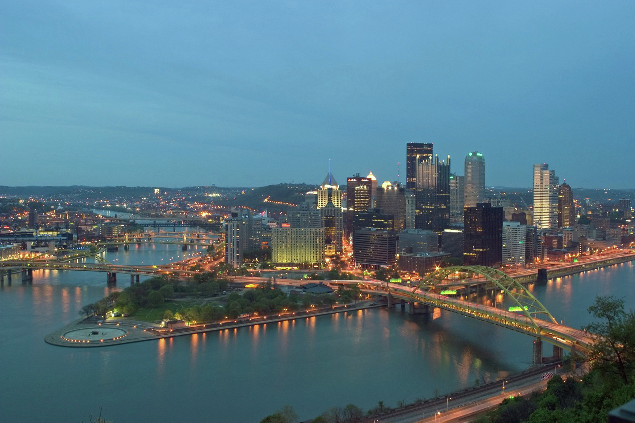 Gallery of Detroit: Urban Renewal and the Great Recession - 3