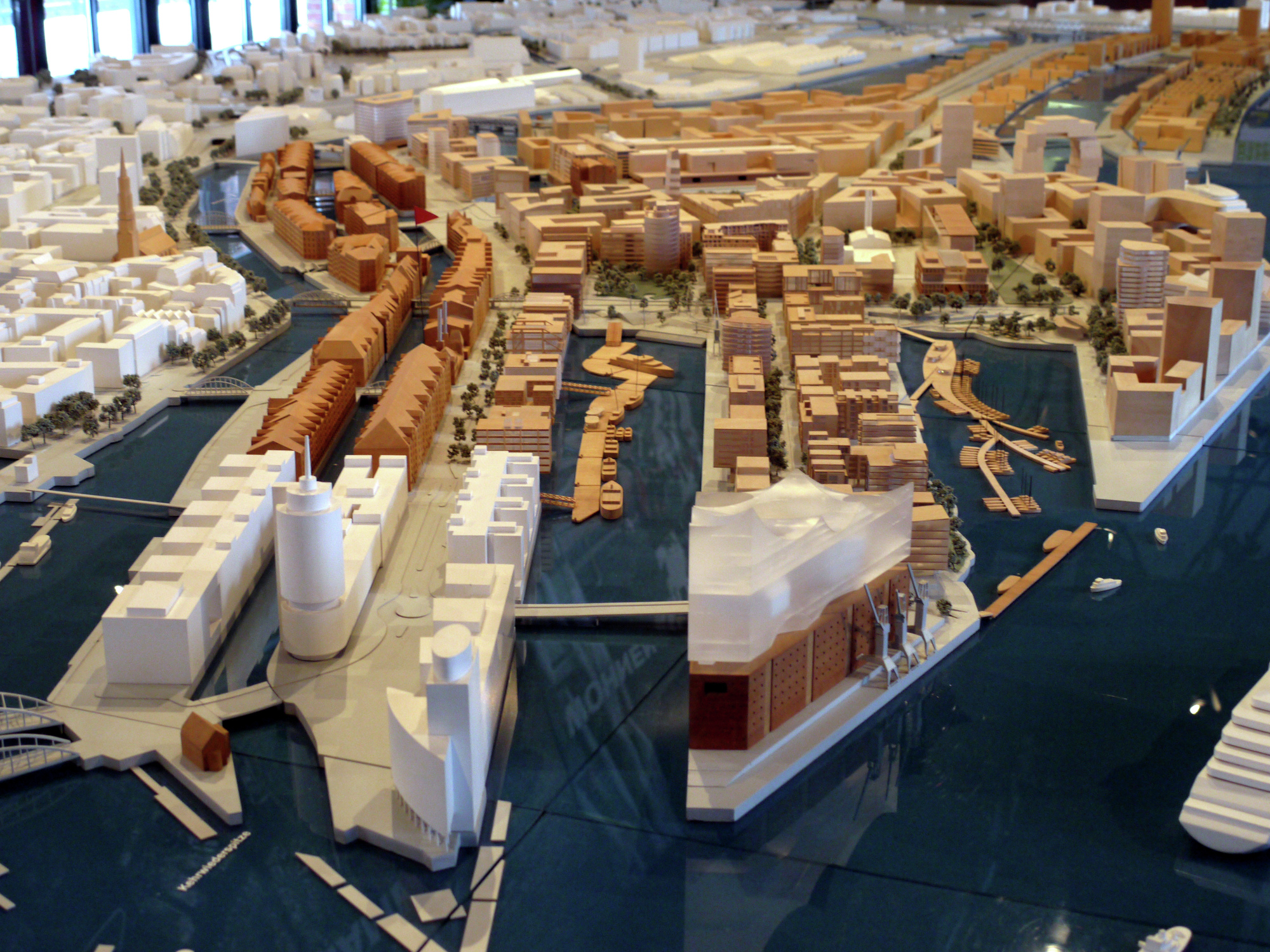 Gallery of Detroit: Urban Renewal and the Great Recession - 2