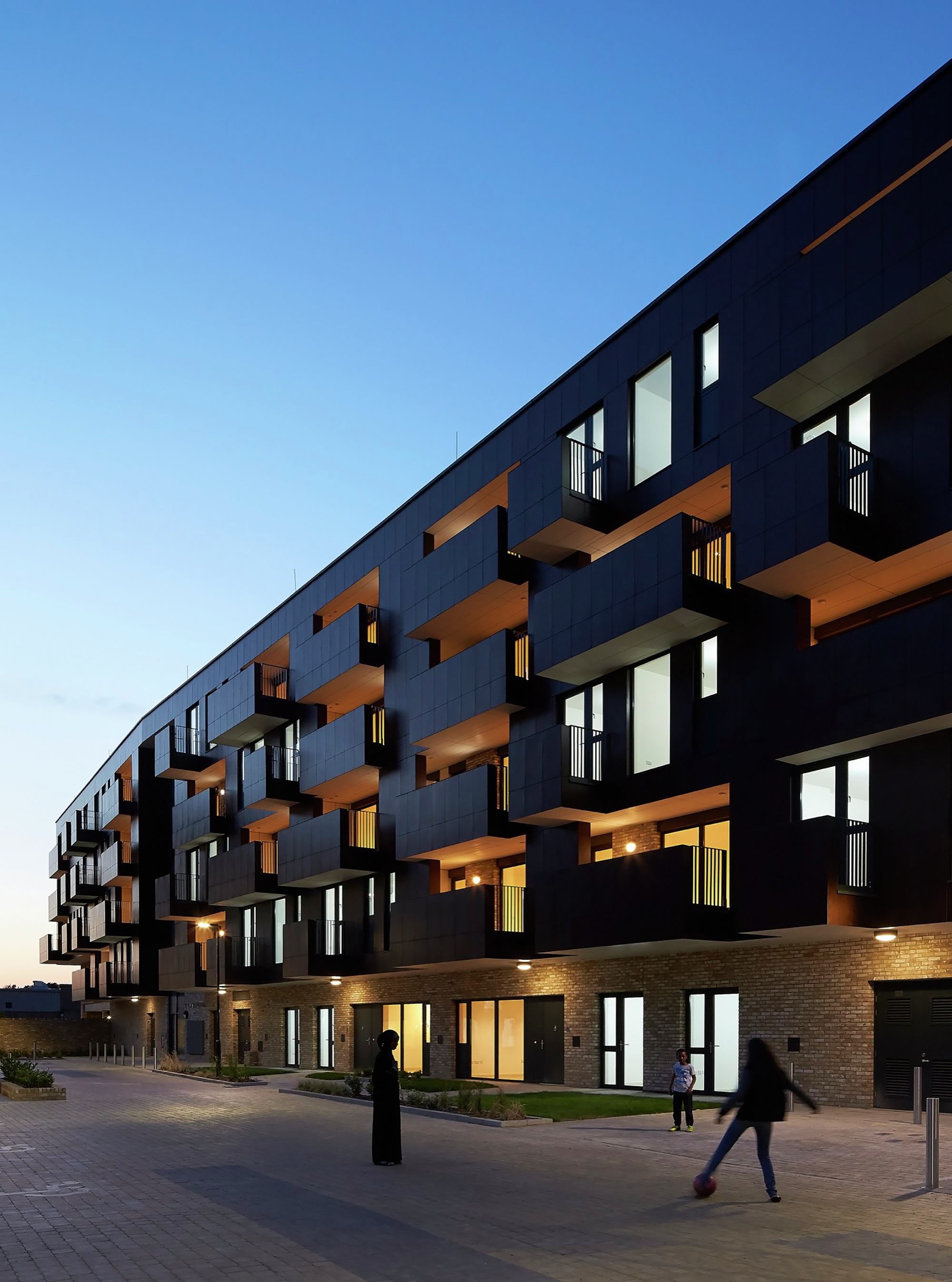 Gallery of The Alpine Place / Ayre Chamberlain Gaunt - 8