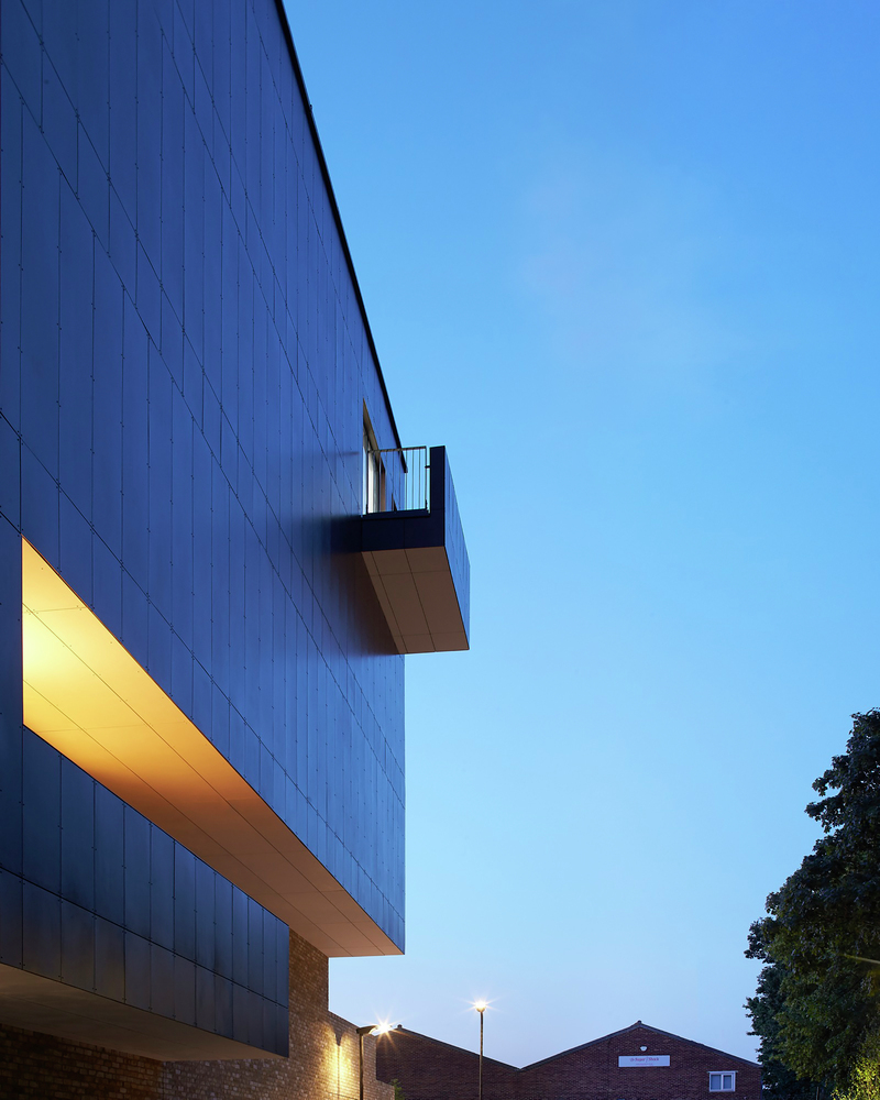 Gallery of The Alpine Place / Ayre Chamberlain Gaunt - 6