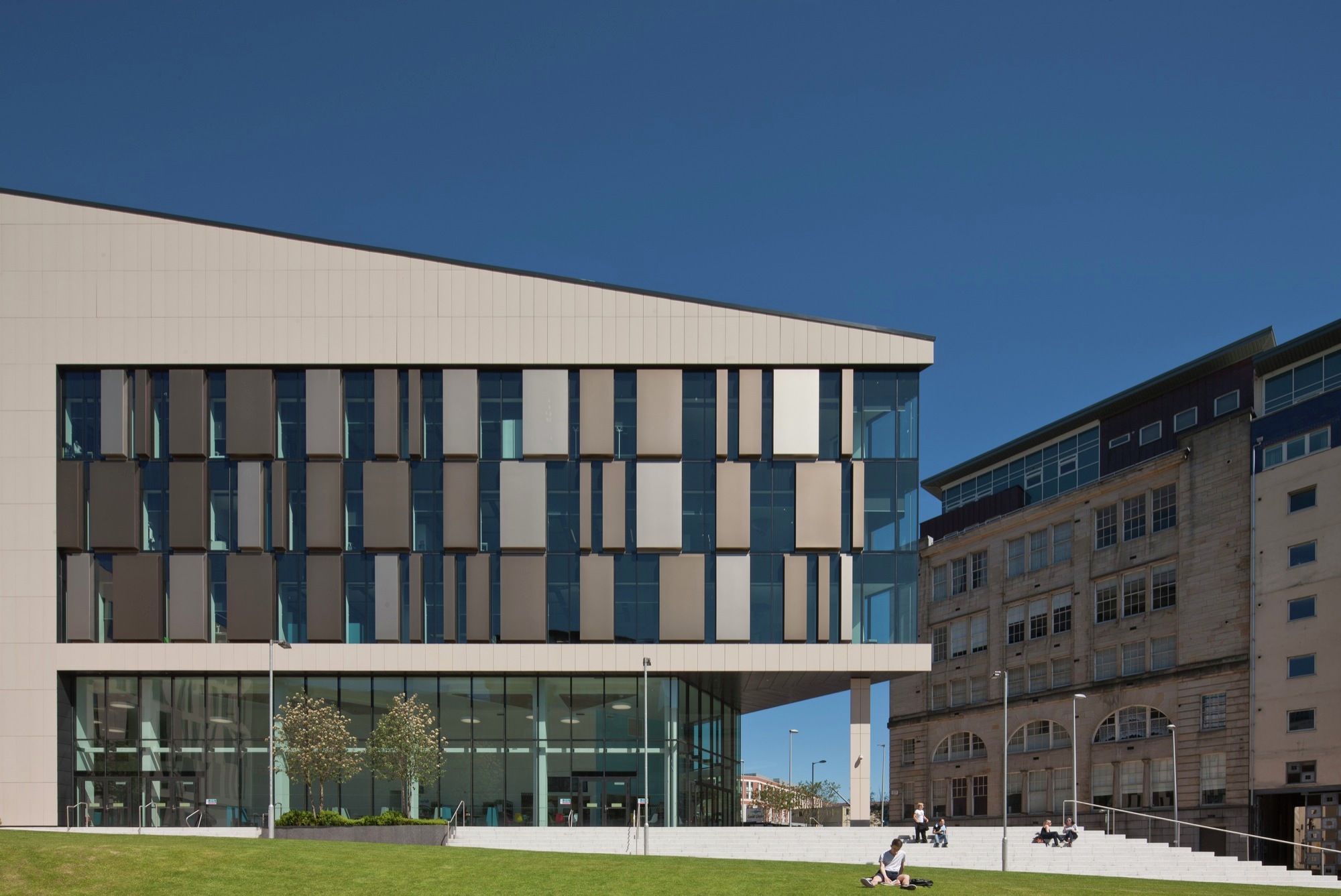 Gallery of Technology and Innovation Centre / BDP - 5