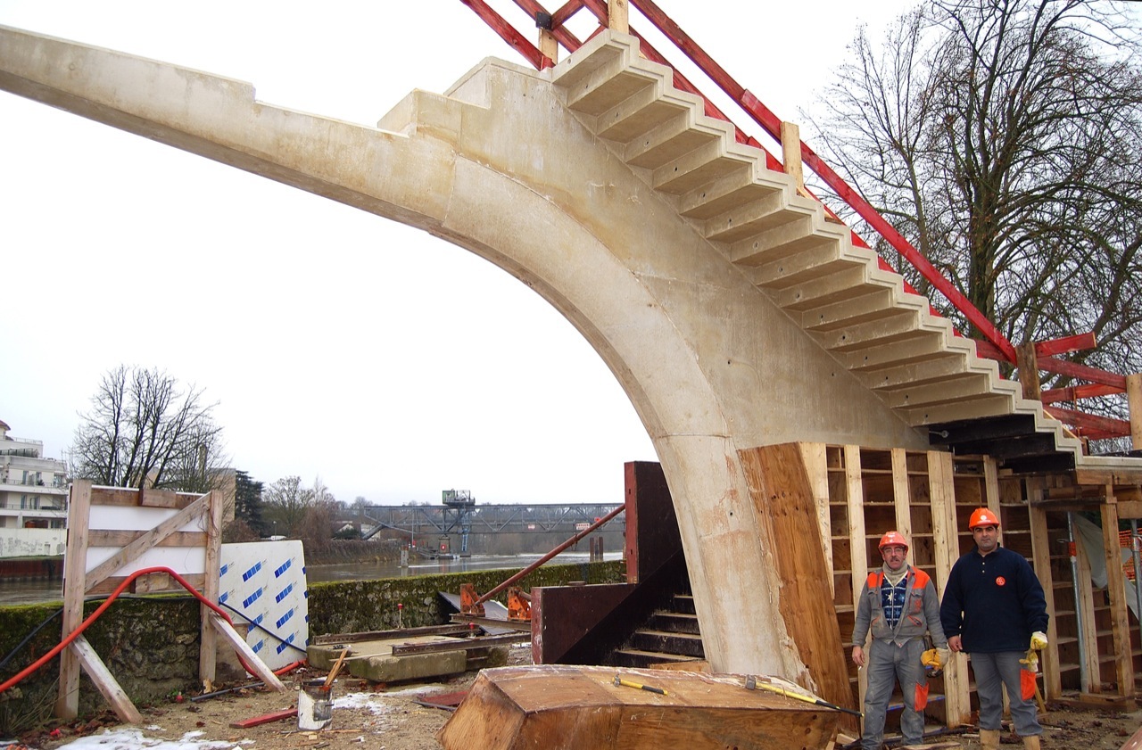 Gallery of In Progress: Footbridge Over the Marne / DVVD - 12