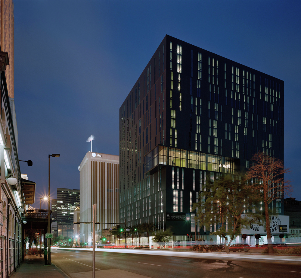 Gallery of 930 Poydras Residential Tower / Eskew+Dumez+Ripple - 2