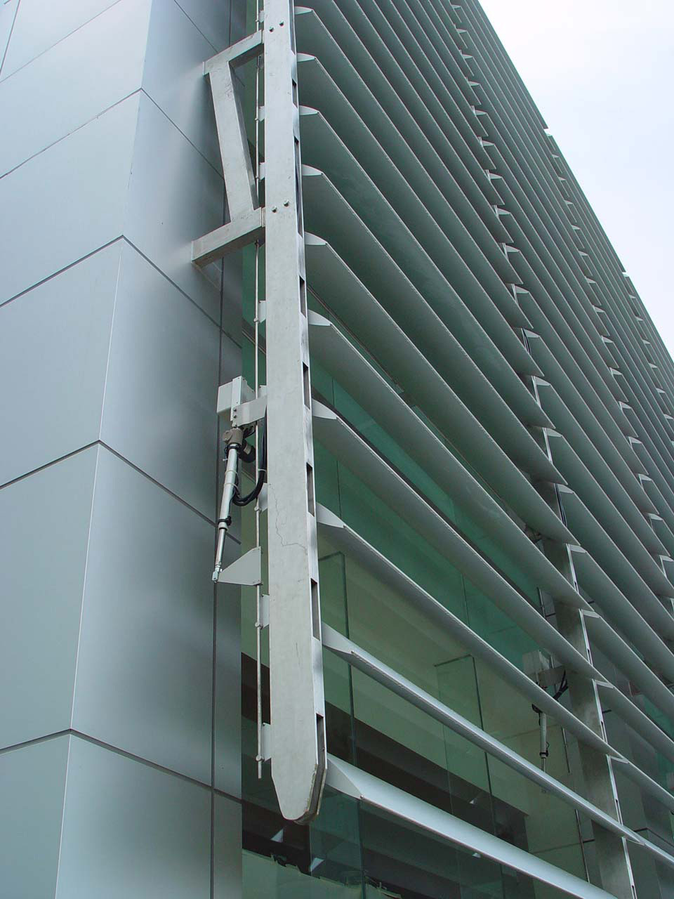 Gallery of Nysan Aerofoil Louvers / Hunter Douglas Contract - 12