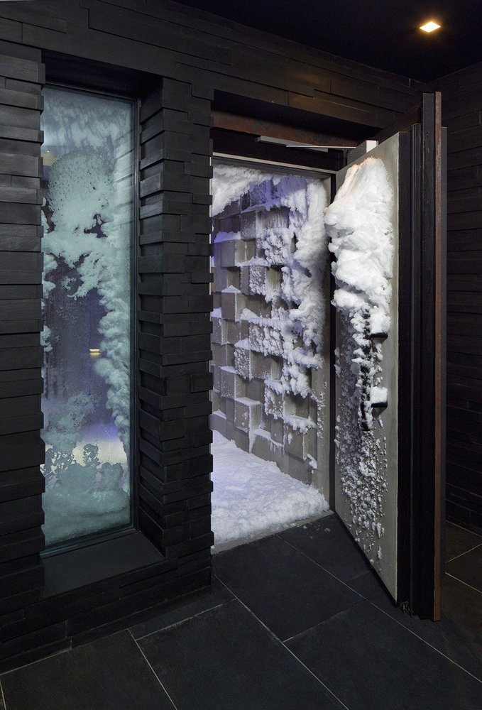 Gallery of Miura Hotel / Labor 13 - 22