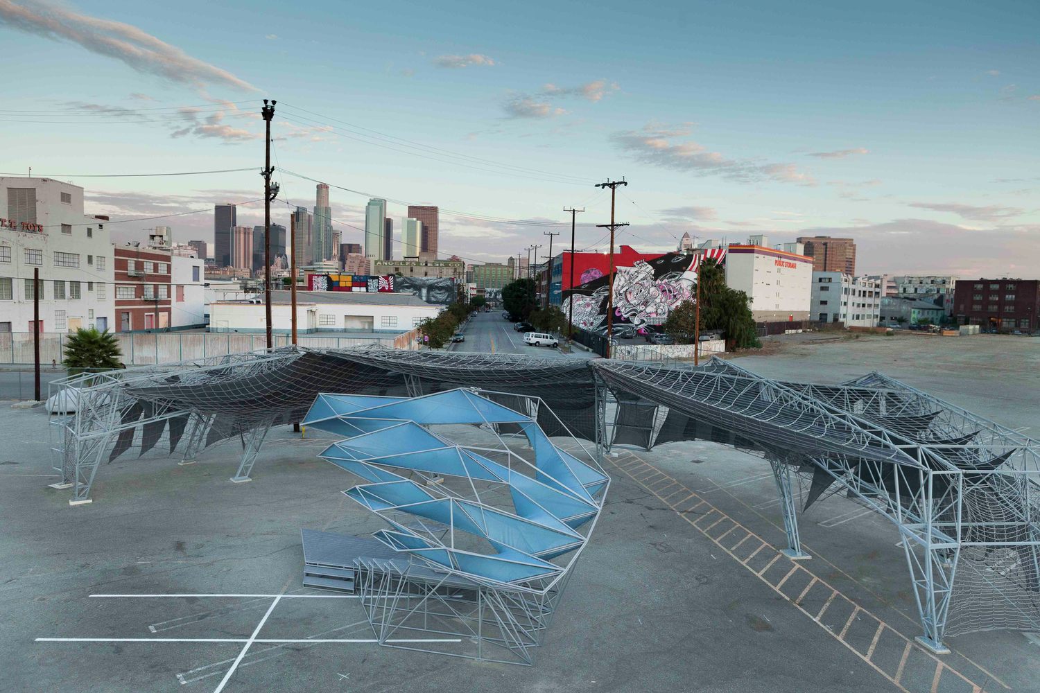 Gallery of Centerstage: SCI-Arc Graduation Pavilion / Oyler Wu ...