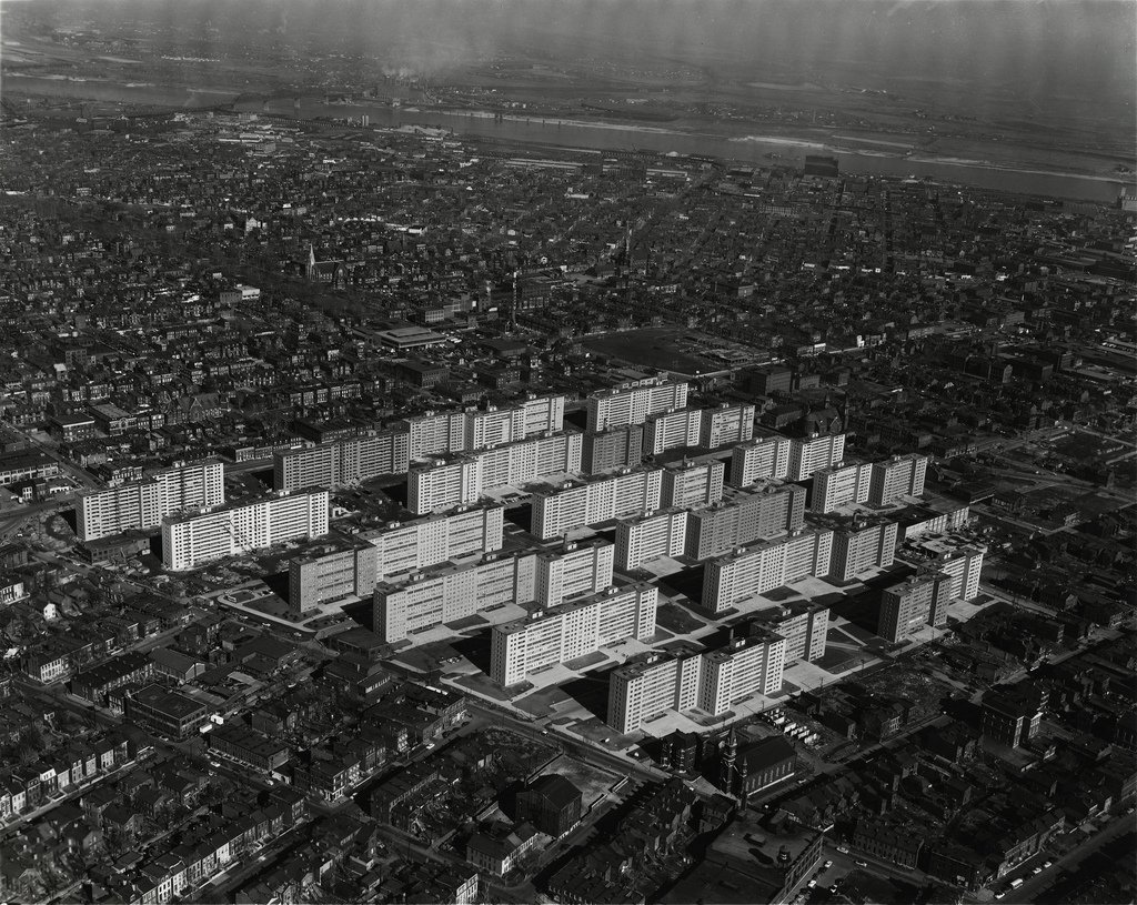 Gallery of The Pruitt-Igoe Myth: An Urban History - 4