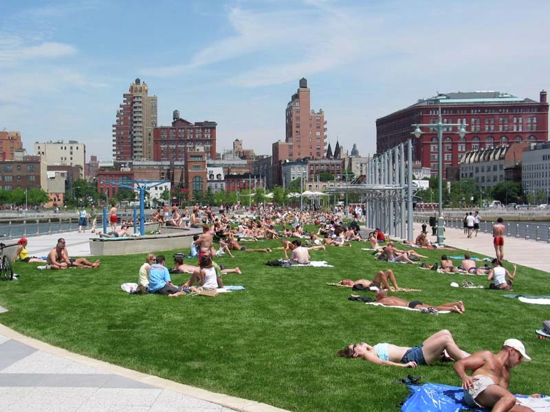 Gallery of New Yorkers Claim Their Waterfront - 7