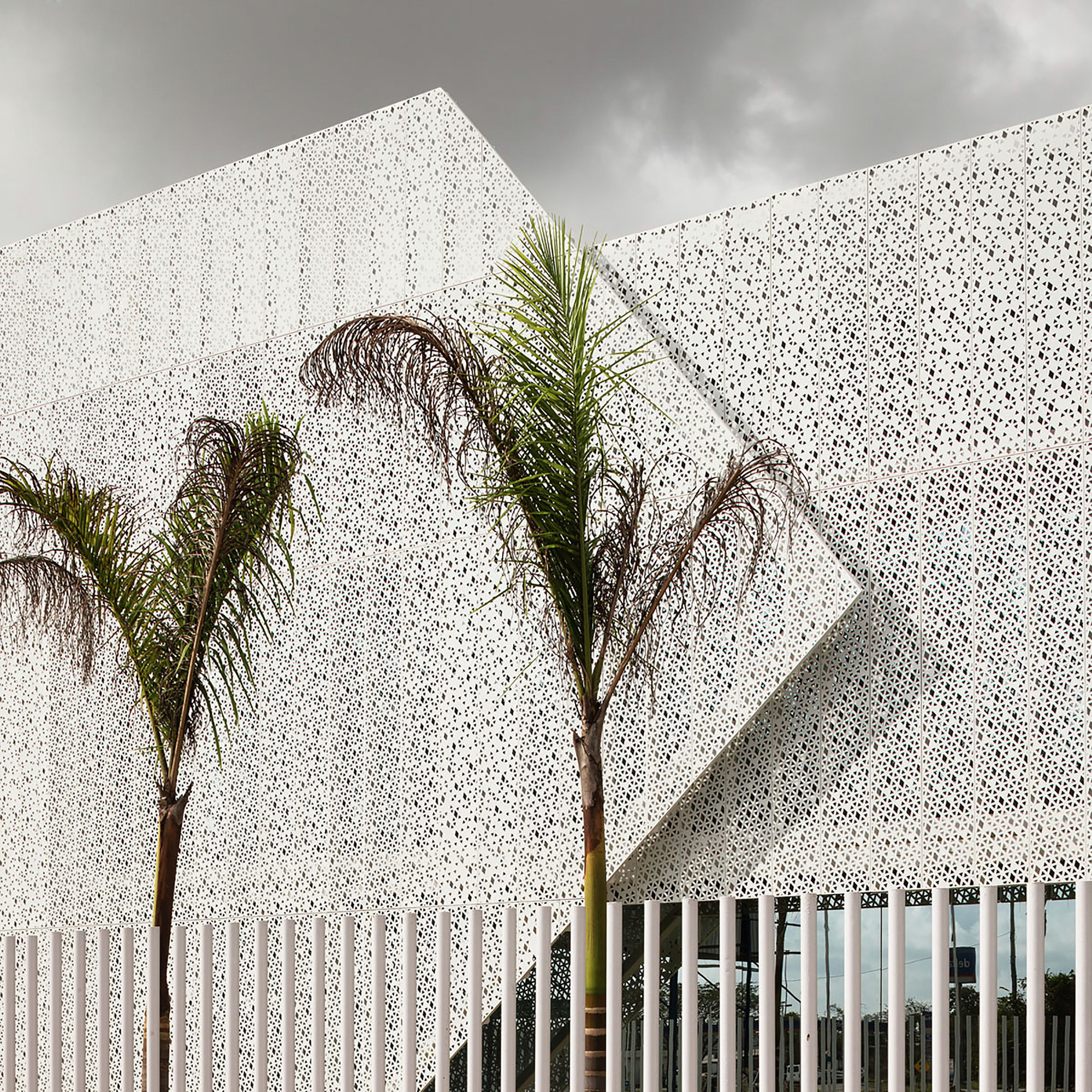 Gallery of Panama Diamond Exchange / Mallol - 2