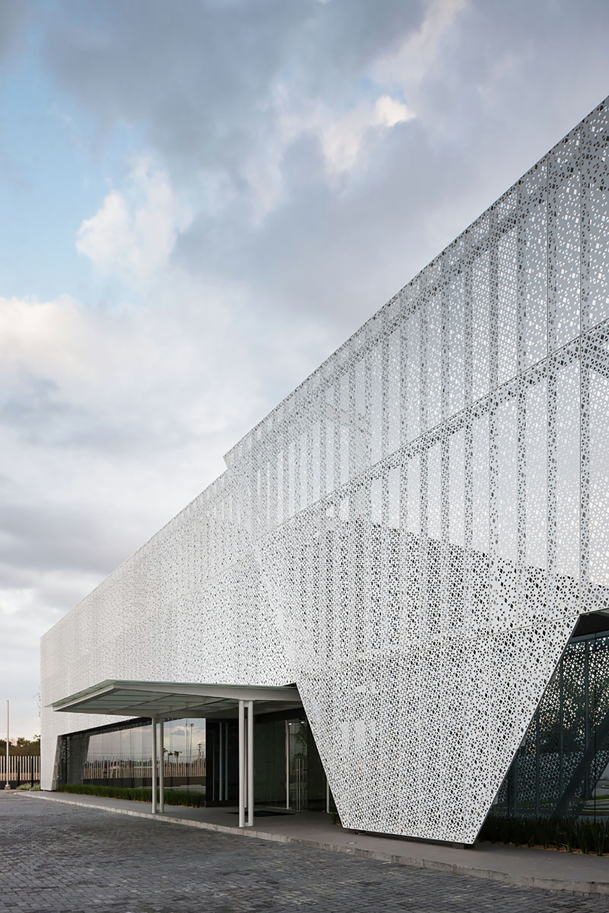 Gallery of Panama Diamond Exchange / Mallol - 11