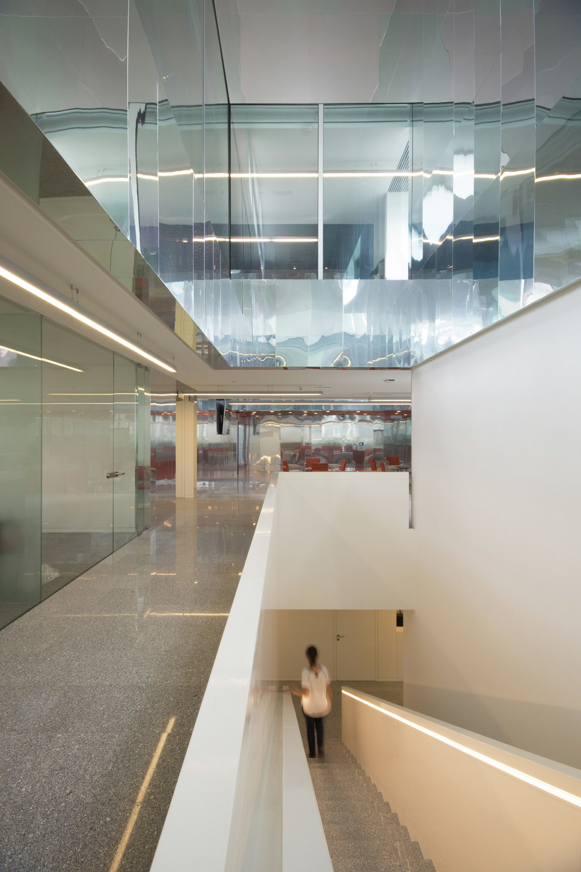 Gallery of Credit One Kuwait Office / AGi Architects - 3