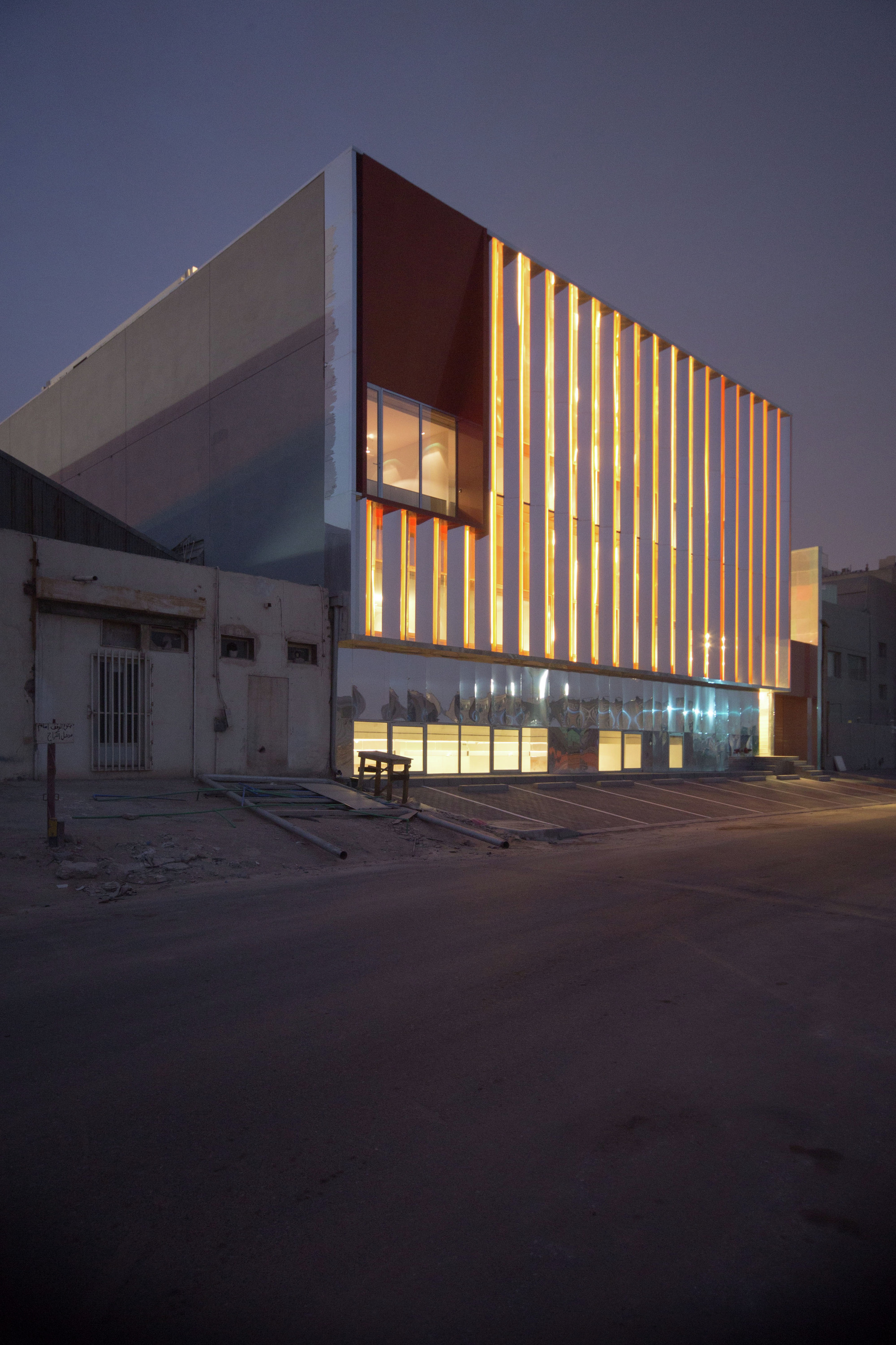 Gallery of Credit One Kuwait Office / AGi Architects - 12