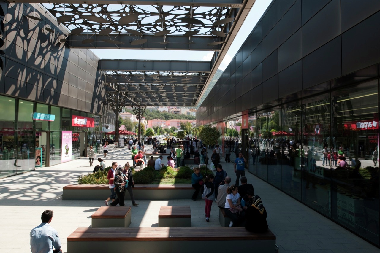 Galería de Centro Comercial Asmaçati / Tabanlioglu Architects - 3