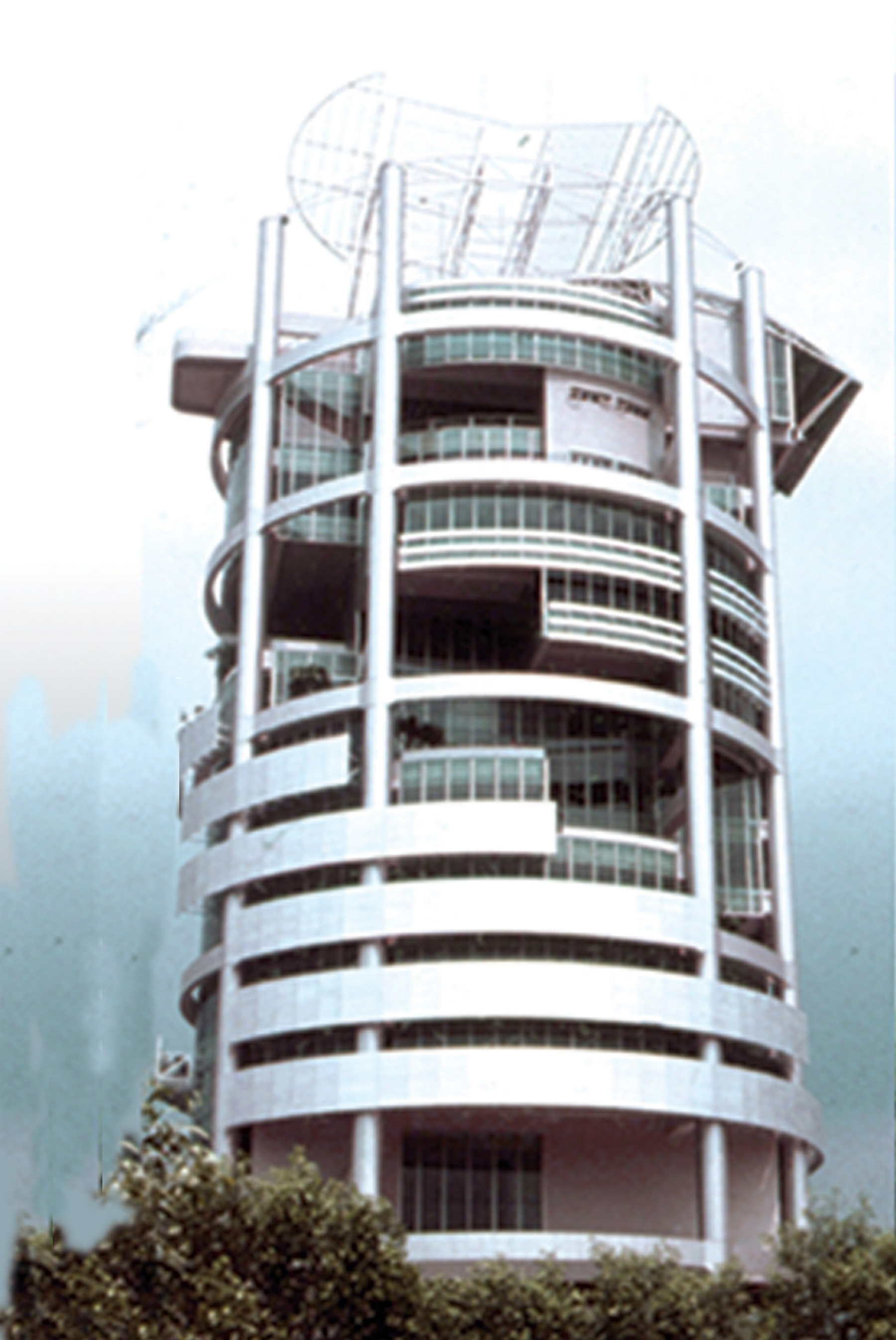 Gallery of AD Classics: Menara Mesiniaga / T. R. Hamzah & Yeang Sdn ...