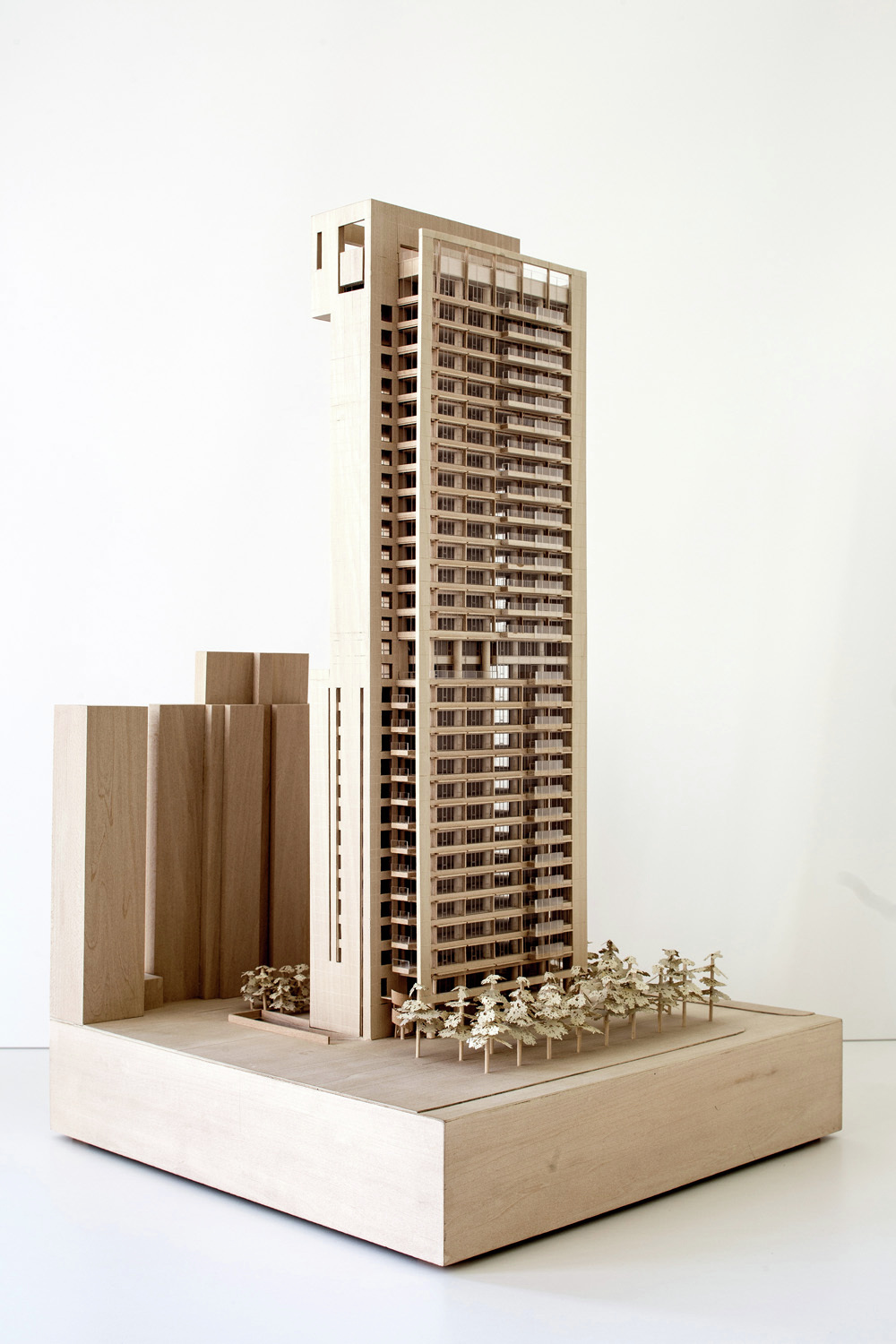 Gallery of CDC “55 Timeless” Xin-Yi Residential Tower / Meier Partners - 8