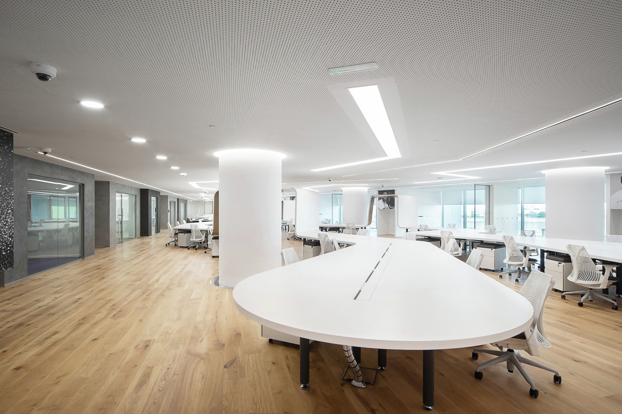 Gallery of FLASH Entertainment New Offices / M+N Architecture - 19