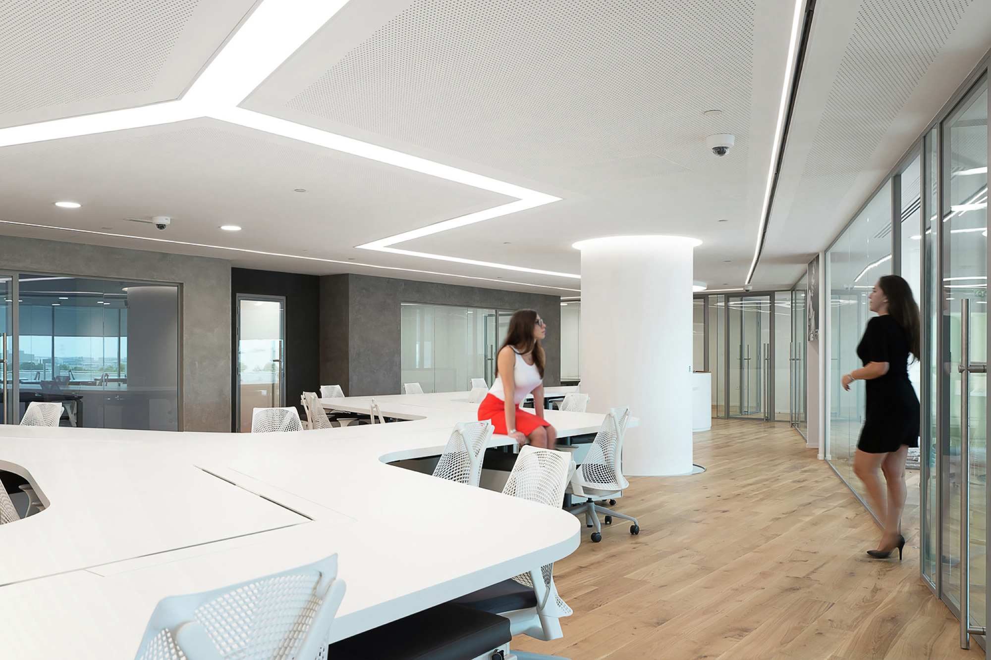 Gallery of FLASH Entertainment New Offices / M+N Architecture - 17