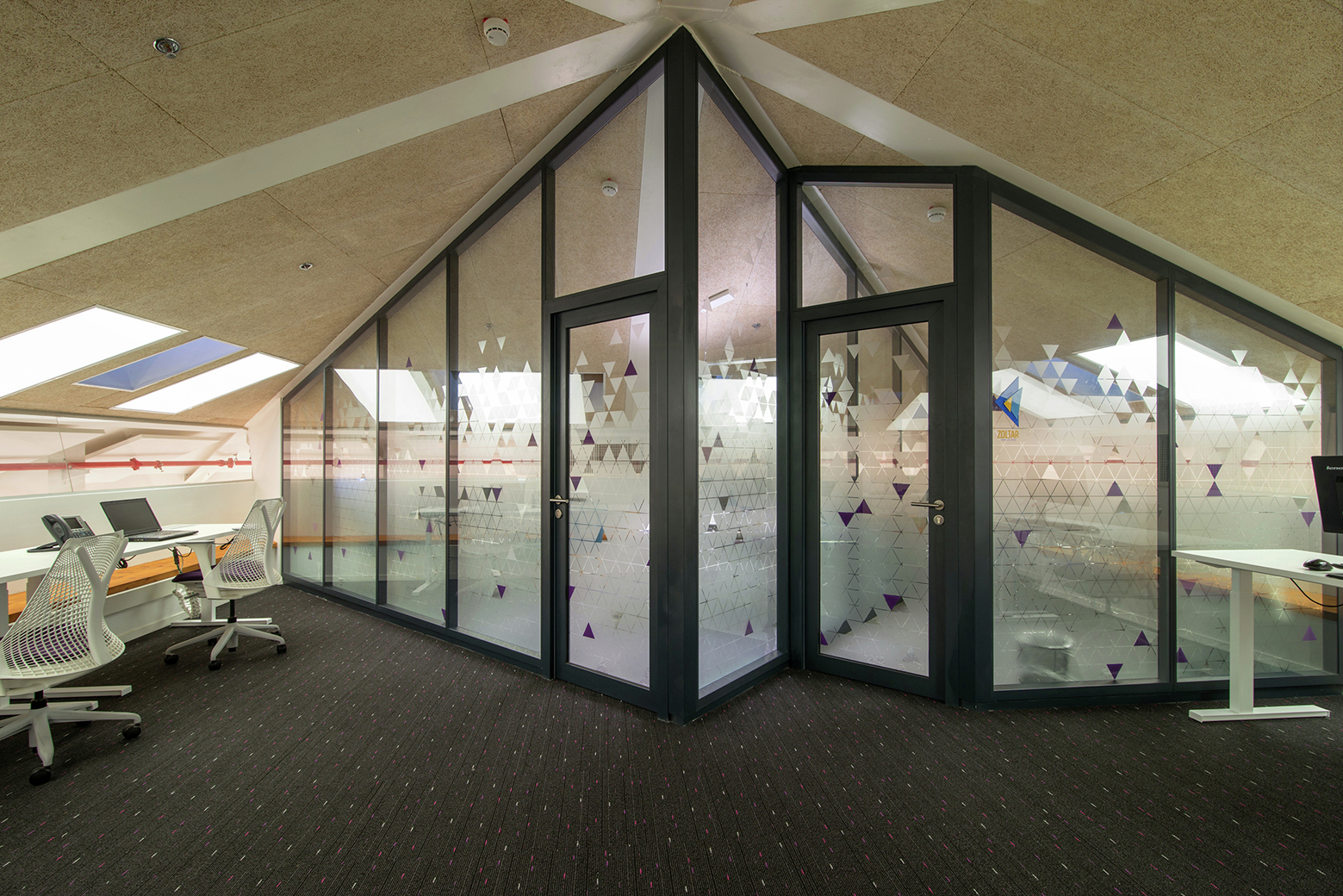 Gallery of Gartner Innovation Center / Studio BA - 12