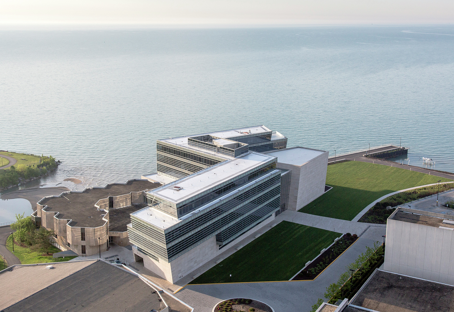 Gallery of Northwestern University Ryan Center / Goettsch Partners - 3