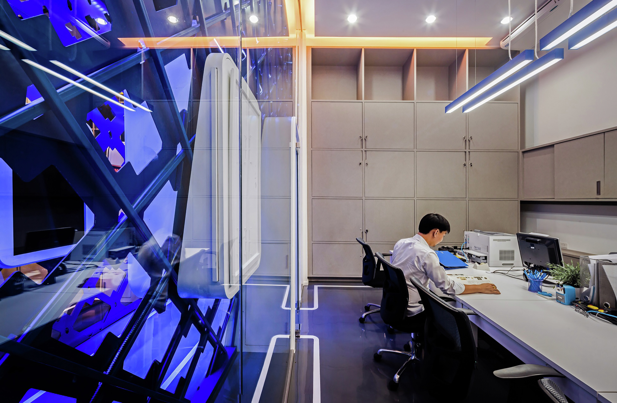 Galeria de Canal 7 BBTV / Apostrophy's + Airbase Architects - 10