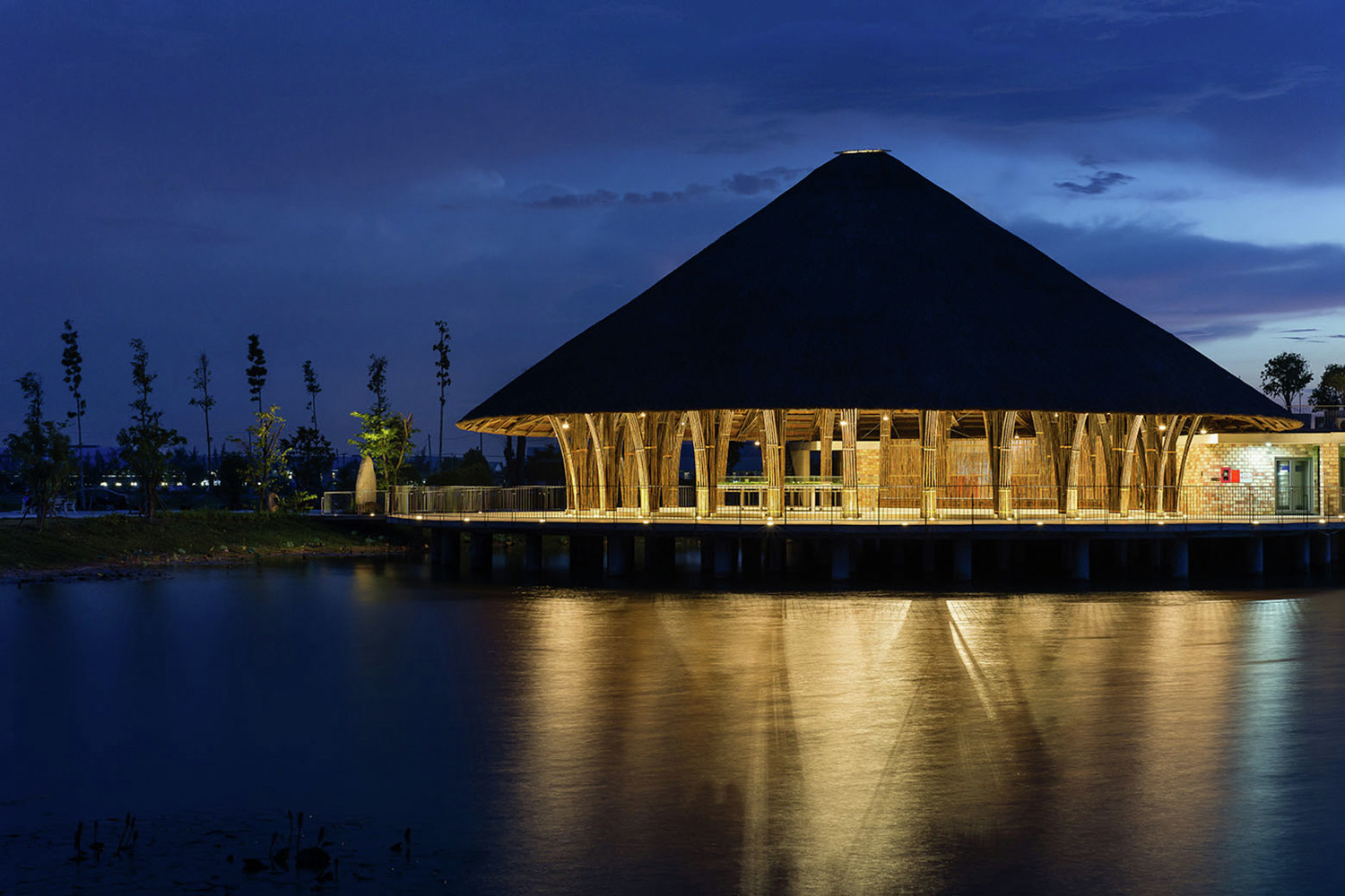 Gallery of Sen Village Community Center / VTN Architects - 5