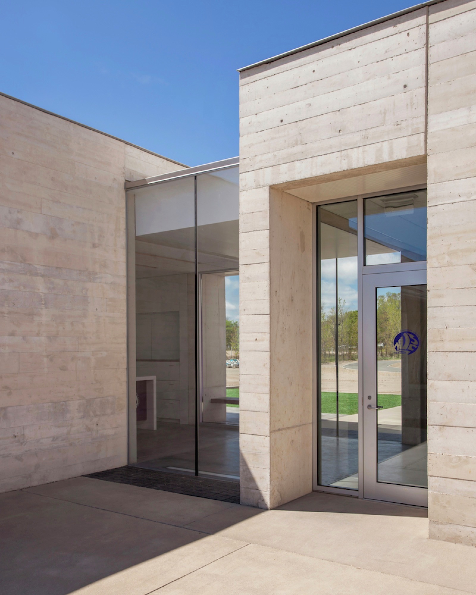 Gallery of Northwestern Sailing Center / Woodhouse Tinucci Architects - 16