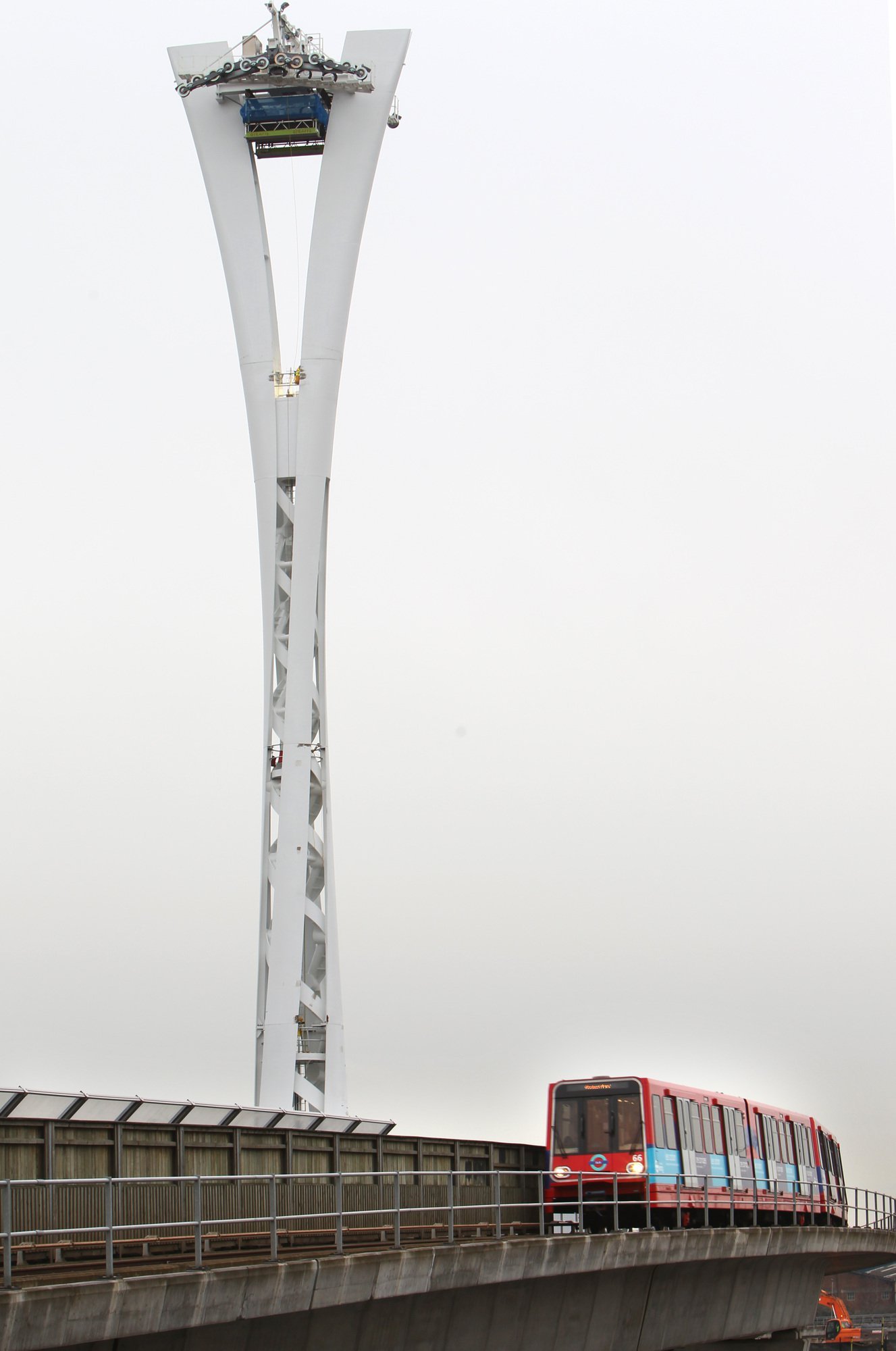 Gallery of Emirates Air Line / Wilkinson Eyre Architects - 14