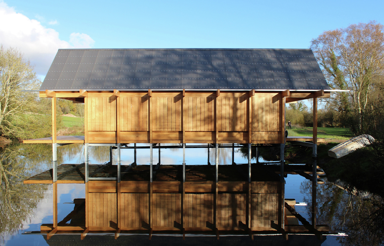 Gallery of AHMM's Burntwood School Wins the 2015 Stirling Prize - 13