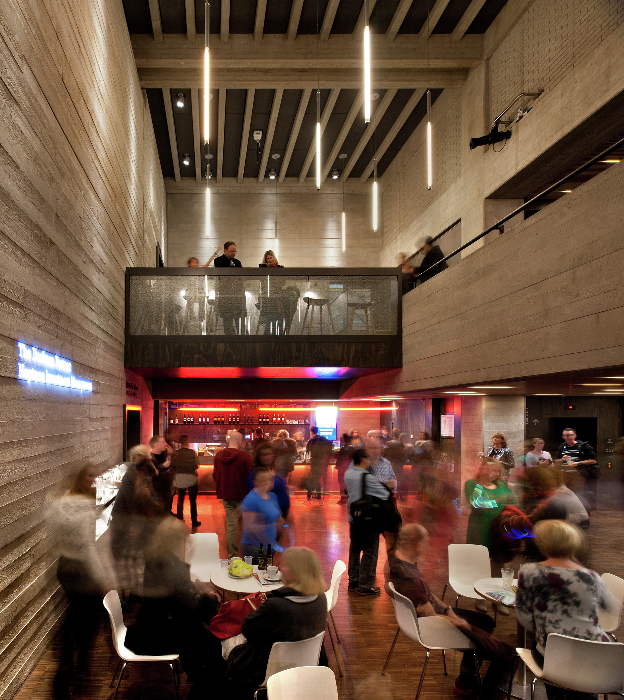 Gallery of AHMM's Burntwood School Wins the 2015 Stirling Prize - 6