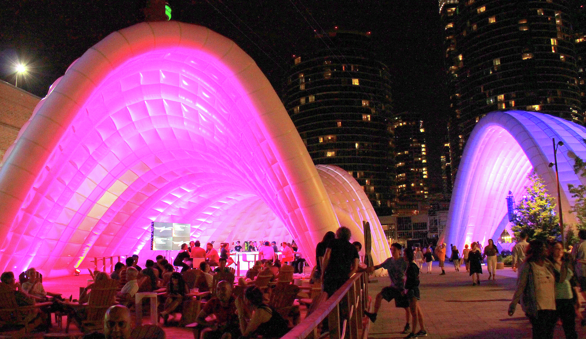 Galeria de Pavilhão de Celebração em Ontário / Hariri Pontarini ...