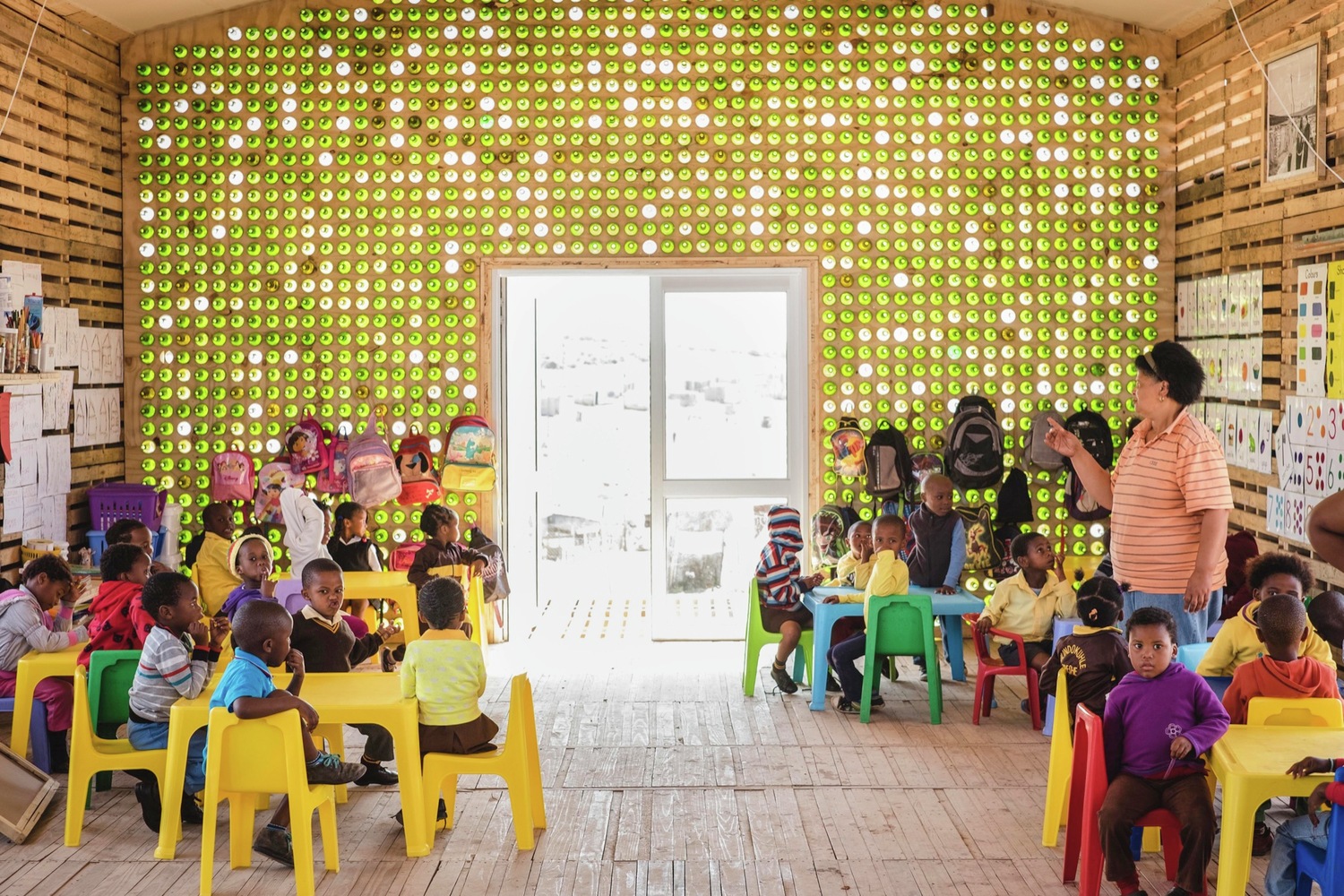 Gallery of Social Development Project / Indalo + Collectif saga - 5