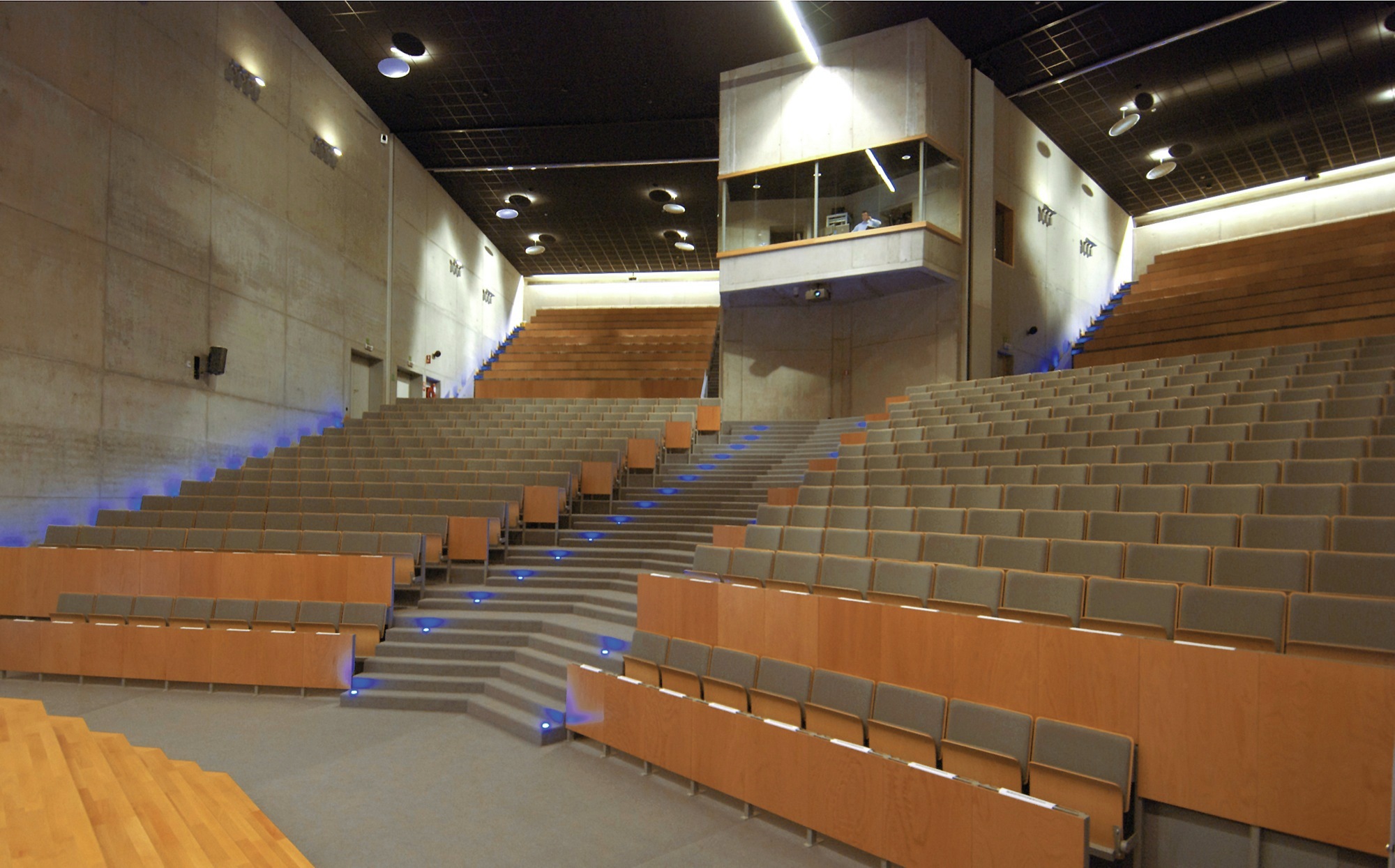 Gallery of VIVES University College Campus Bruges / SAR architecten - 18