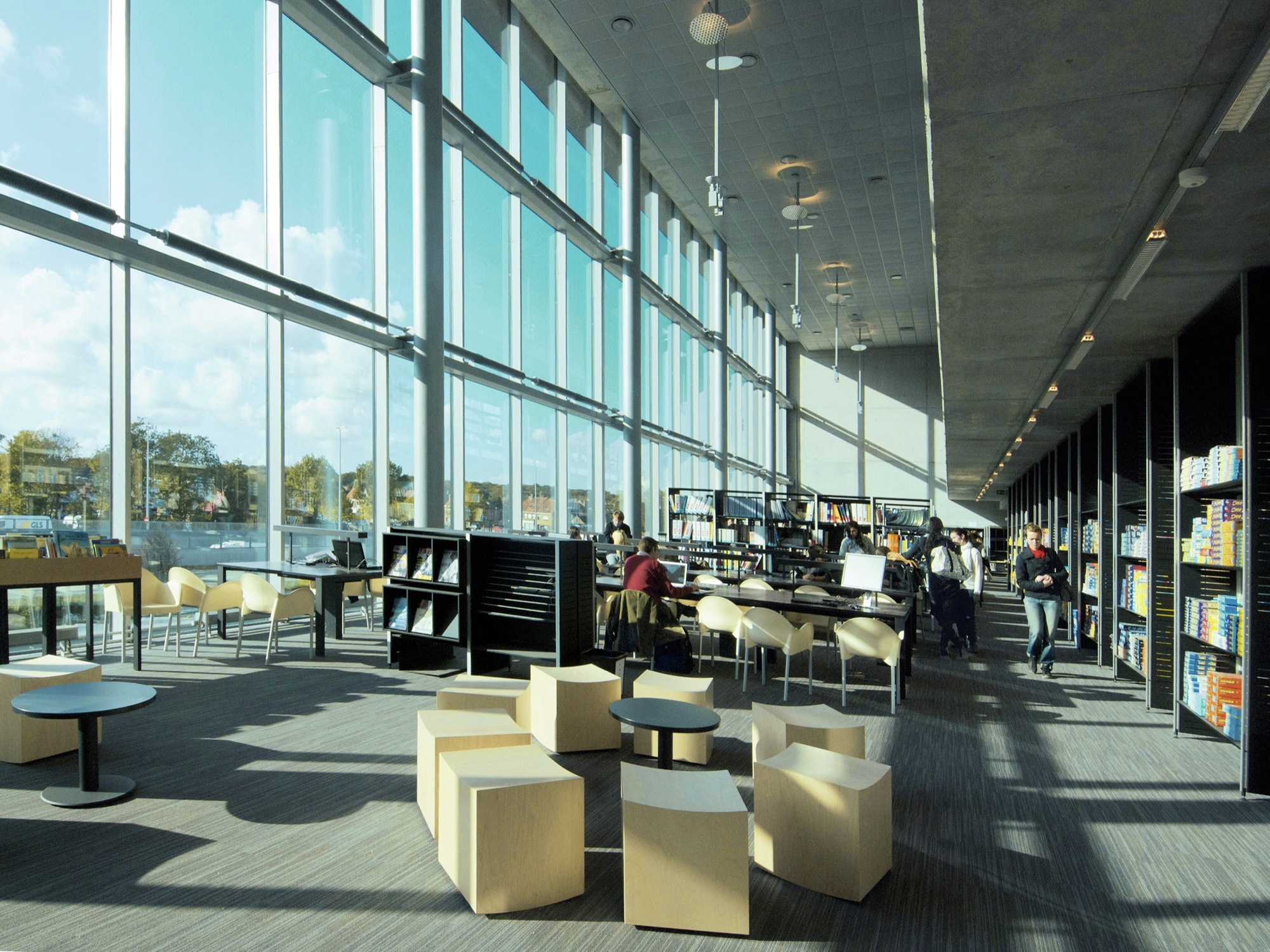 Gallery of VIVES University College Campus Bruges / SAR architecten - 12