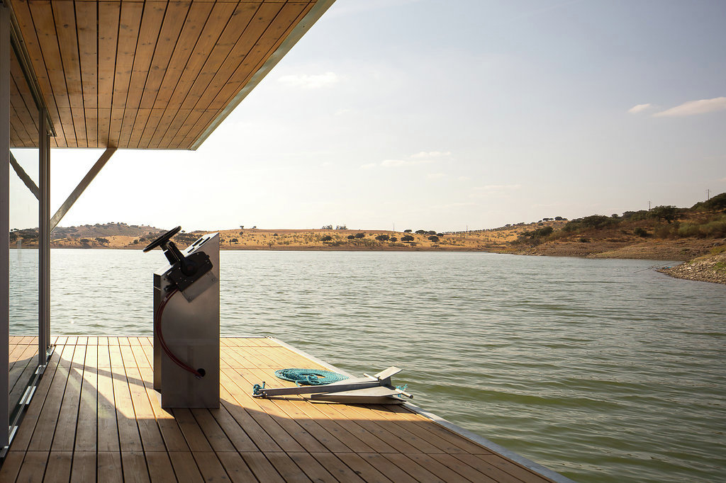 Gallery of Floating House / Friday SA - 5